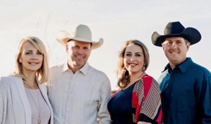 Wolff Auctioneers LLC. - About Us